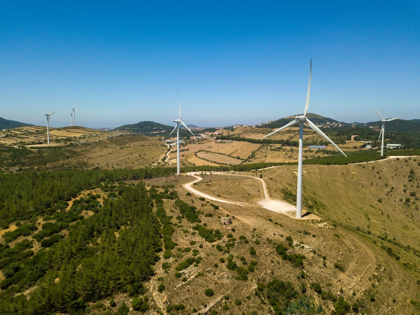 RENEWABLE ENERGY PROJECTS IN LATIN AMERICA